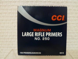 BOITE DE 100 AMORCES CCI LARGE RIFLE MAGNUM - Rechargement | Armurerie ...